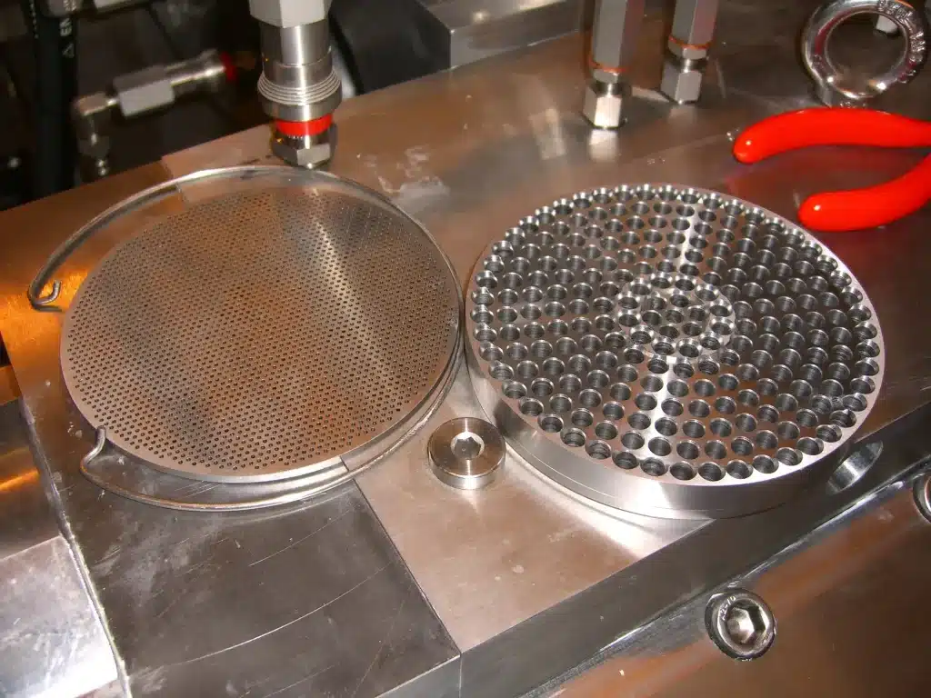 Screen changers - CP Extrusion
